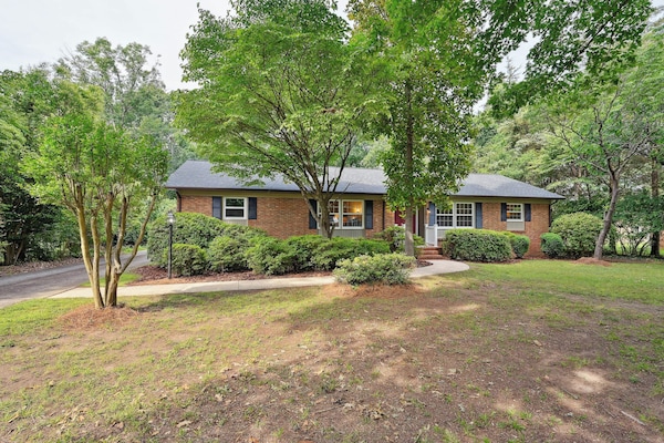 Greensboro Golf Getaway - 9 Mi To Downtown! - Greensboro, NC