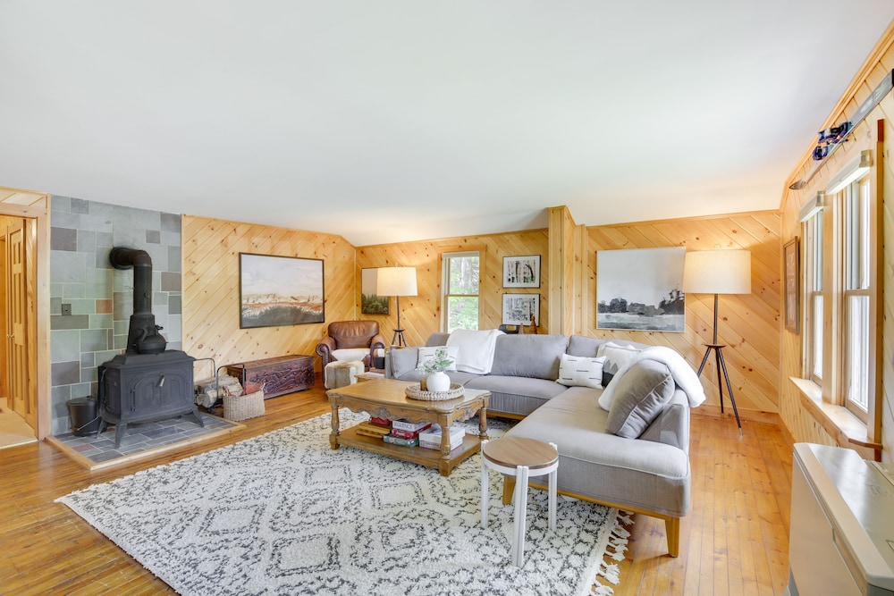 Gorgeous Sunday River Cabin W/ Saltwater Hot Tub! - Maine