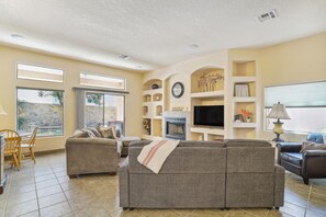 Casa (3 Bedrooms) | Interior