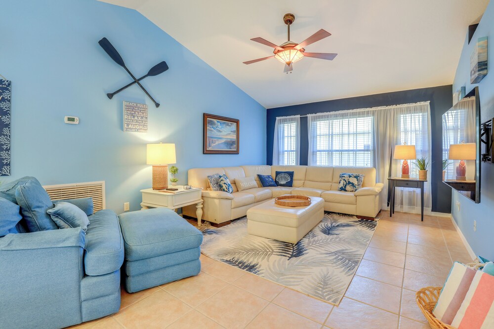 Jensen Beach Home W/ Heated Pool! - Stuart, FL