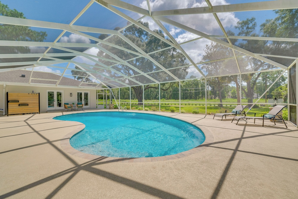 Cozy Ocala Retreat W/ Pool, Screened Lanai! - Ocala, FL