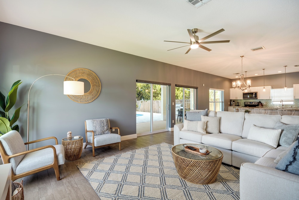 Florida Gem: Saltwater Pool By Beaches & Kayaking! - Stuart, FL