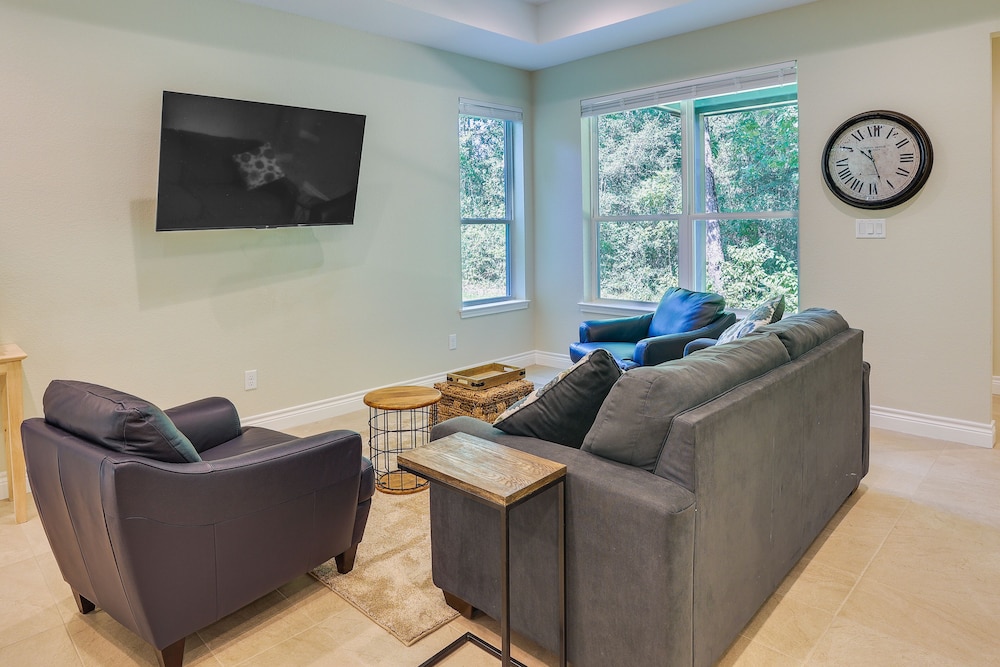 Charming Willis Hideaway < 1 Mi To Lake Conroe! - Lake Conroe, TX