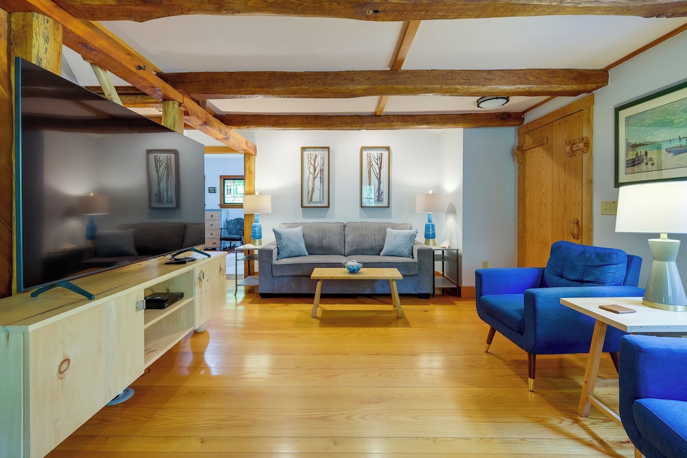 2 Mi To Beach! Cape Cod Family Retreat W/ Deck - Chatham, MA