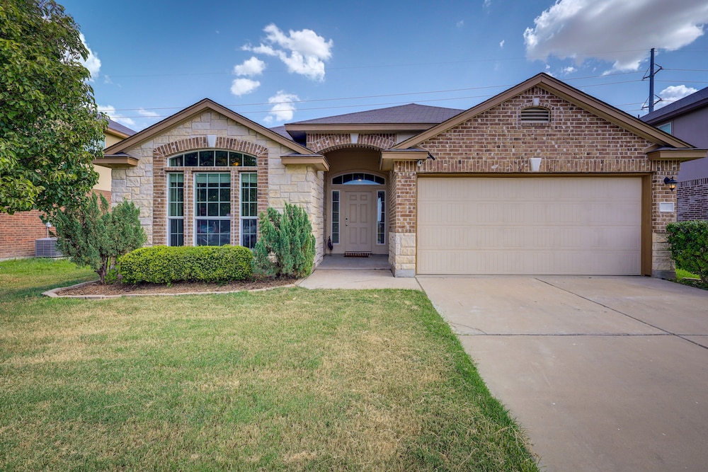 Family-friendly Killeen Home W/ Covered Patio! - Killeen, TX