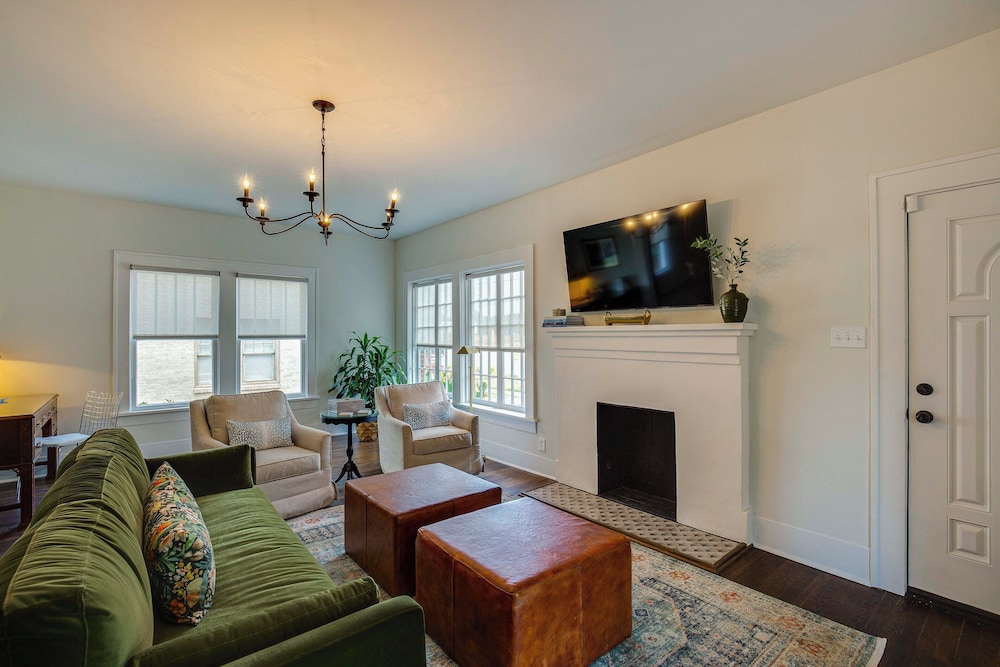 Walk To Bergfeld Park: 1928 Azalea District Home - Tyler, TX