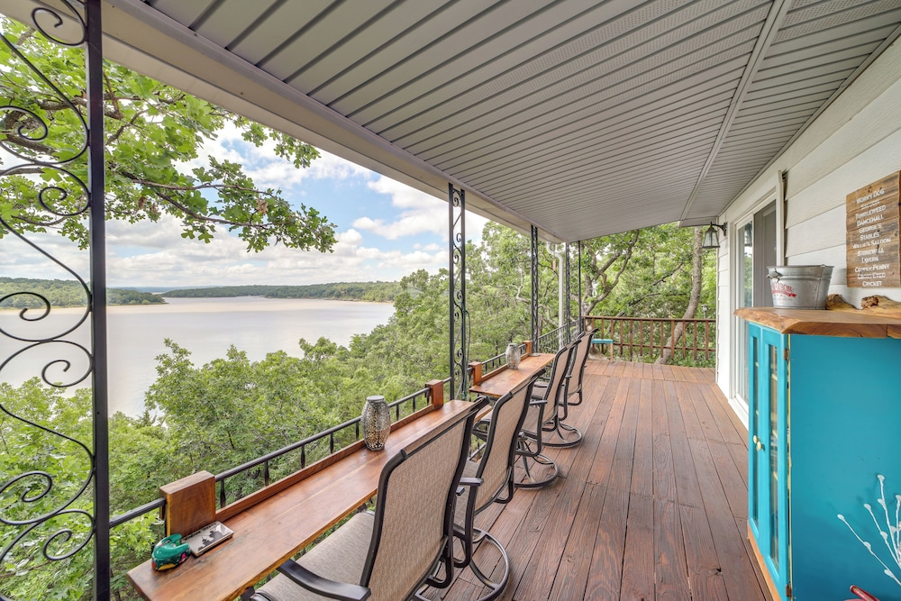 Lakefront Canadian Gem: Hot Tub, Decks & Grills - Arrowhead State Park, Canadian