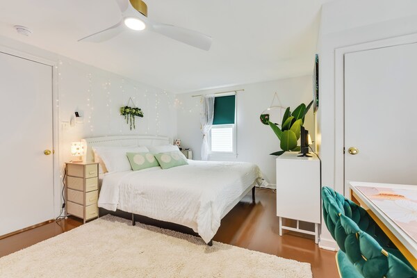 Themed New York Home ~ 2 Mi To Niagara Falls! - Niagara Falls