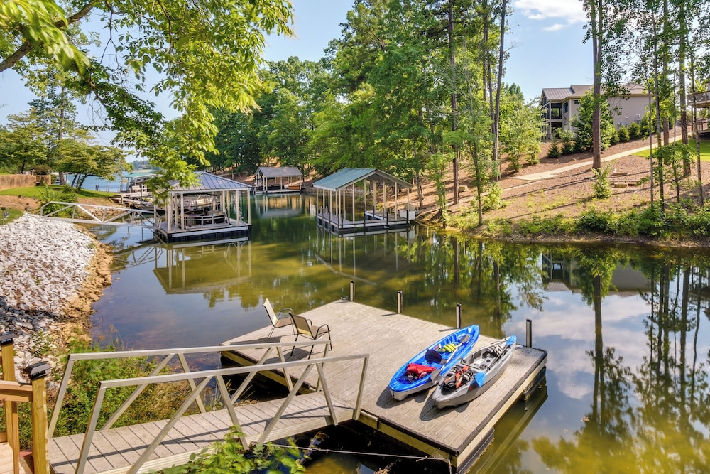South Carolina Retreat W/ Fireplace & Lake Access! - Lake Hartwell