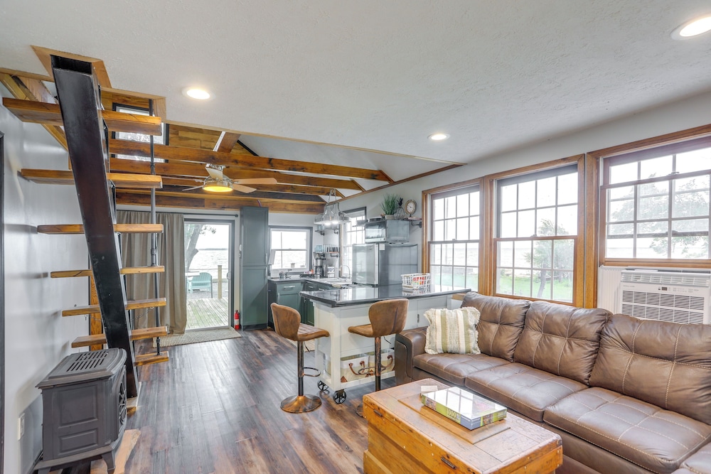 Vickery Cottage On Sandusky Bay W/ Fire Pit! - Bellevue, OH