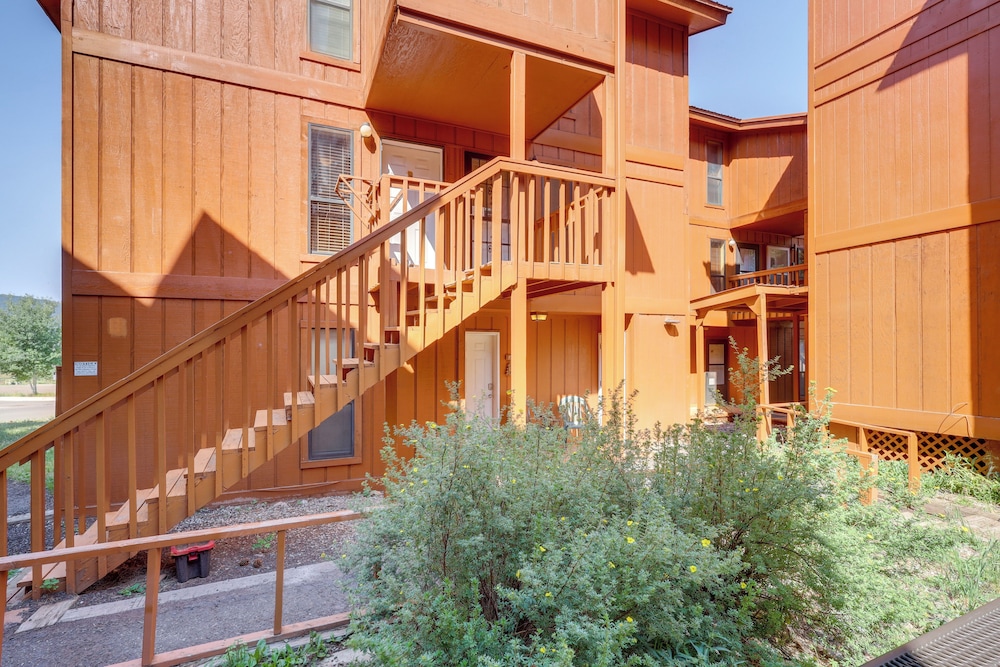 Bright Angel Fire Resort Condo: Walk To Ski Lift - Angel Fire, NM