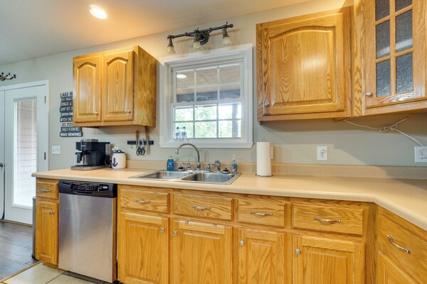 Cozy Tennessee Lake House W/ Grill & Fire Pit! - Tennessee