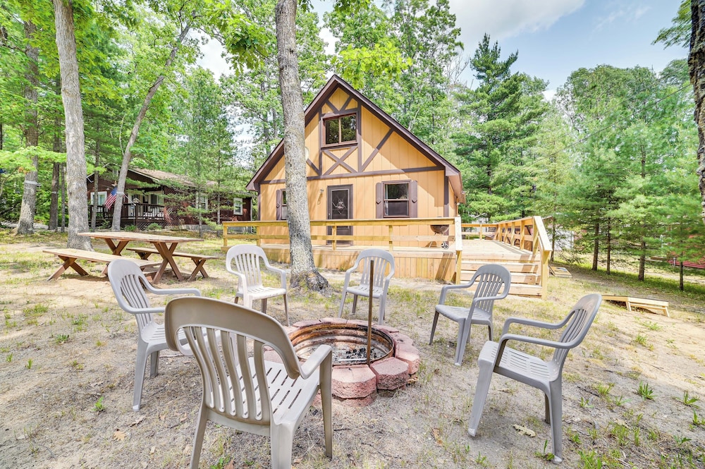 Family Roscommon Home - 3 Mi To Higgins Lake - Grayling, MI