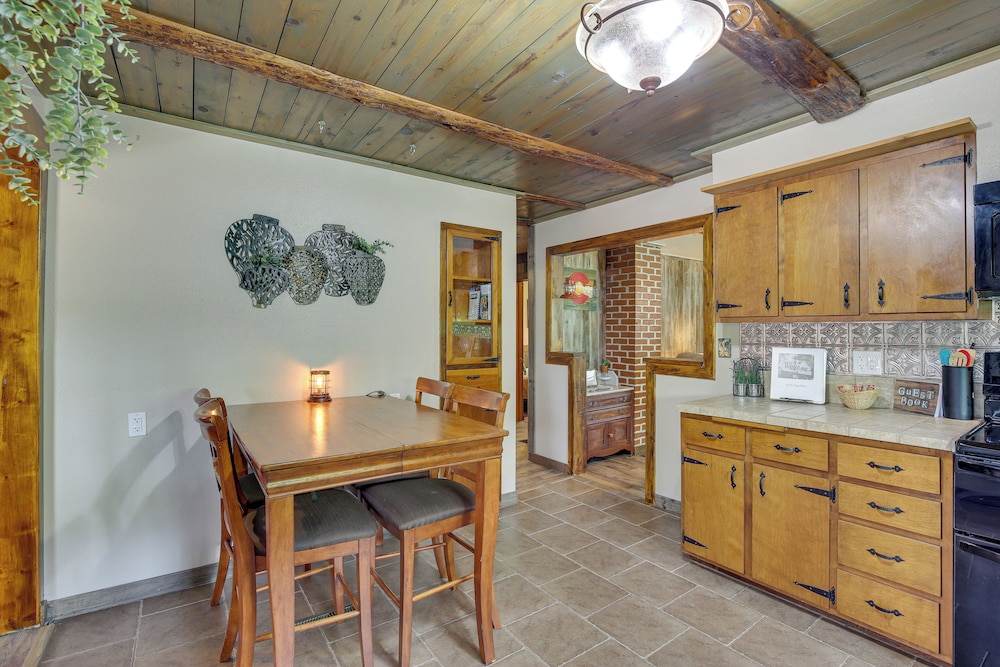 Rustic Sturgis Cabin Rental In Black Hills Forest! - South Dakota