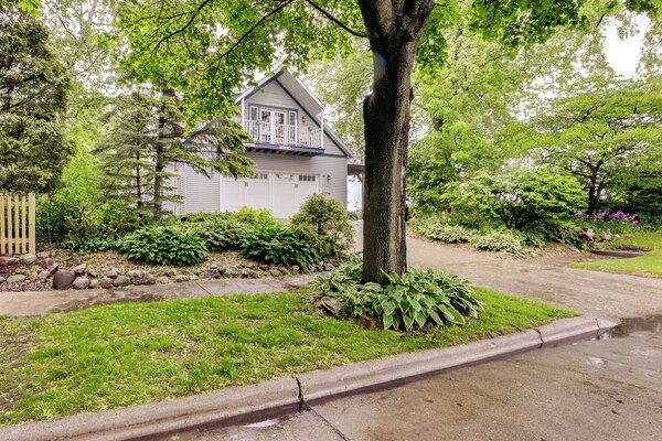 Sheboygan Getaway W/ Deck + On-site Lake Access! - Sheboygan