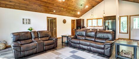 Casa (2 Bedrooms) | Interior