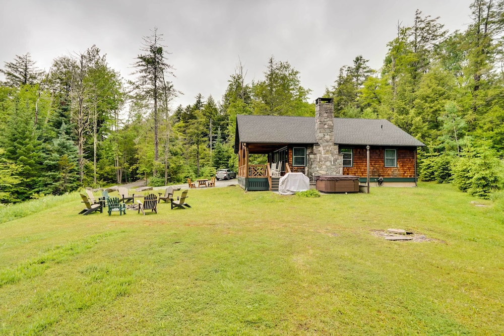 Secluded Elka Park Cabin: Hot Tub & Fire Pit! - Tannersville, NY