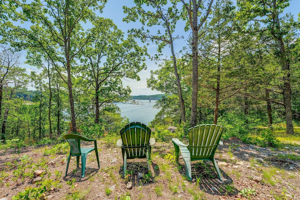 Fire Pit & Stunning Lake Views: Shell Knob Home! - Table Rock Lake