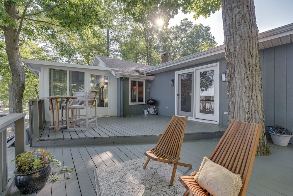 Delton Oasis Retreat W/ Lake Views & Deck! - Hastings, MI