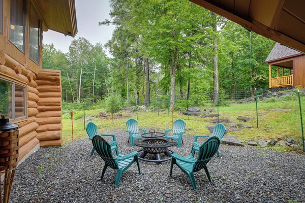 Secluded Greenville Cabin: Walk To Moosehead Lake! - Moosehead Lake, ME