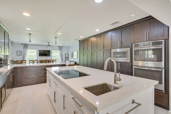 Pet-friendly Miami Home W/ Hot Tub & Pool Table - Florida Keys