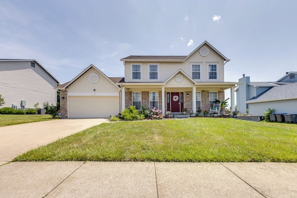Families Welcome! Spacious O'fallon Home W/ Yard - Lake Saint Louis, MO