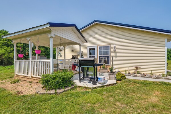 Charming Smiths Grove Home Near Cave Tours! - Mammoth Cave, KY