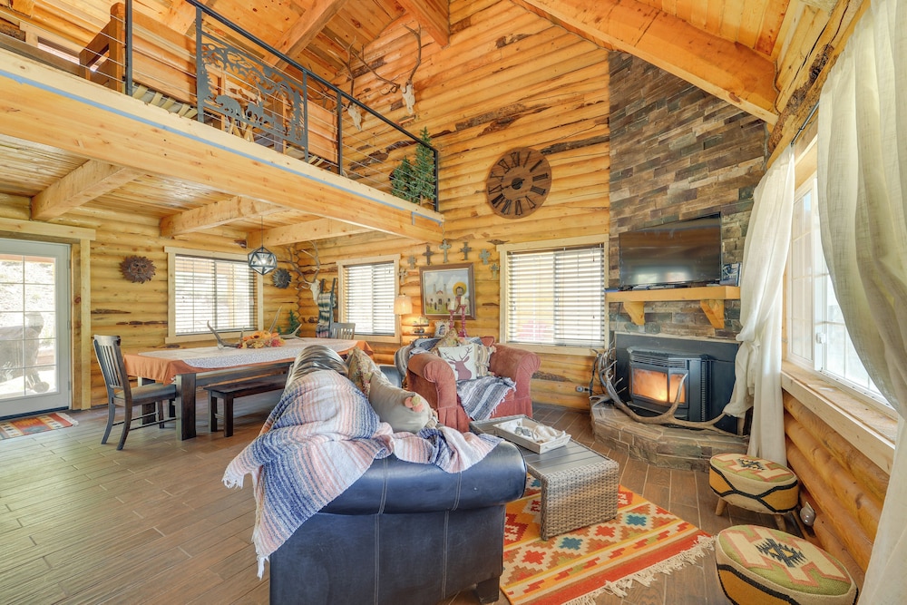 Remote Mountain Vacation Rental In Wyoming Range! - Wyoming