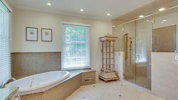 Casa (Multiple Bedrooms) | Interior
