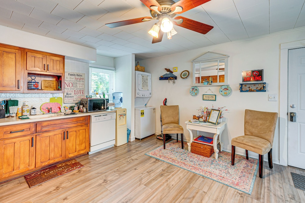 Powers Lake Home W/ Patio - 9 Mi To Lake Geneva! - Lake Geneva, WI