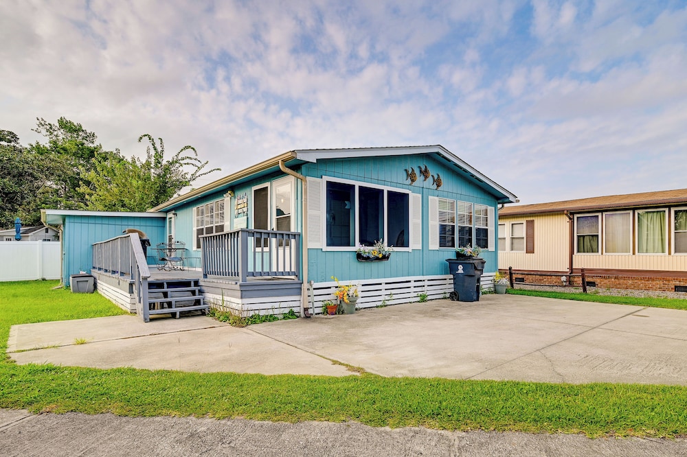 Surfside Beach Home W/ Community Perks Near Ocean! - Garden City, SC