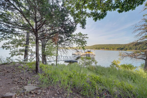 Lake Eufaula Retreat W/ Boat Slip & Fireplace! - Oklahoma