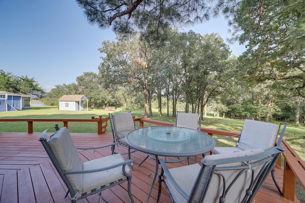 Waterfront Keystone Lake Gem: Private Dock, Kayaks - Shell Lake, Sand Springs