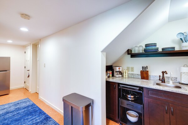 Modern Bellingham Retreat Near Galbraith Mountain! - Bellingham, WA