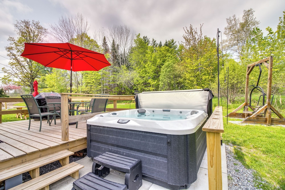 Vermont Vacation Rental: Hot Tub, Near Ski Resorts - Vermont