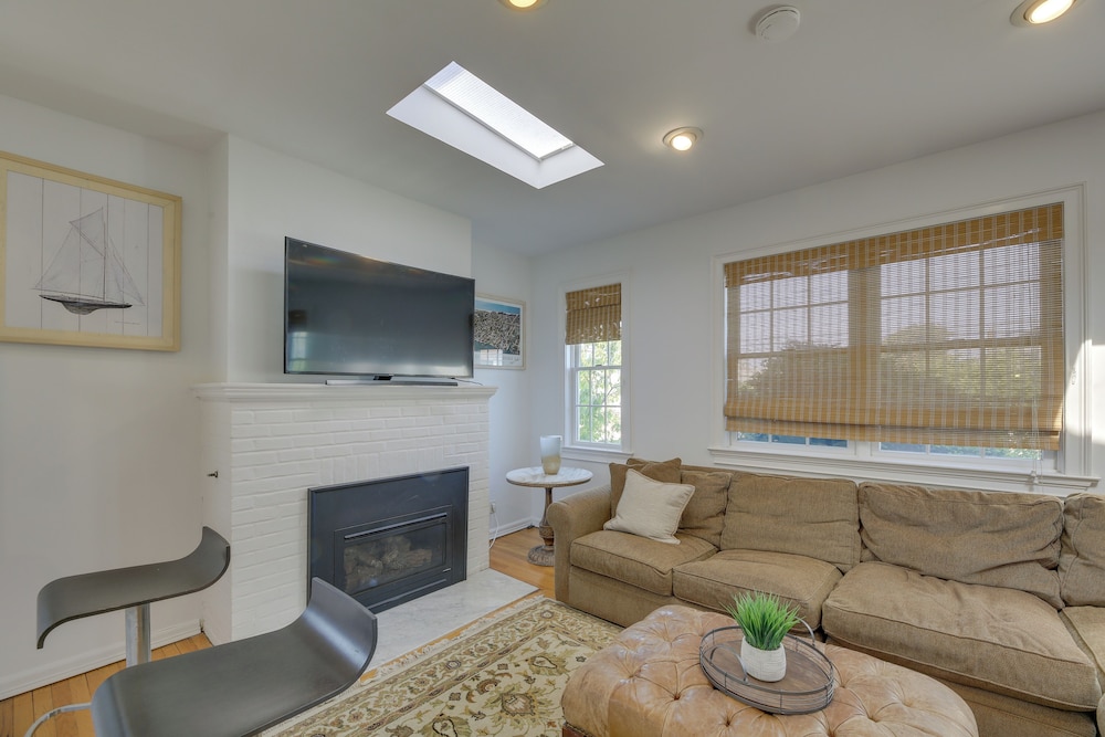 Lovely Apartment In Long Beach: 3 Blocks To Ocean! - Long Beach, NY