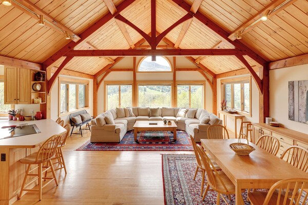 Luxury Vermont Vacation Rental: Private Hot Tub! - Wilgus State Park, Springfield