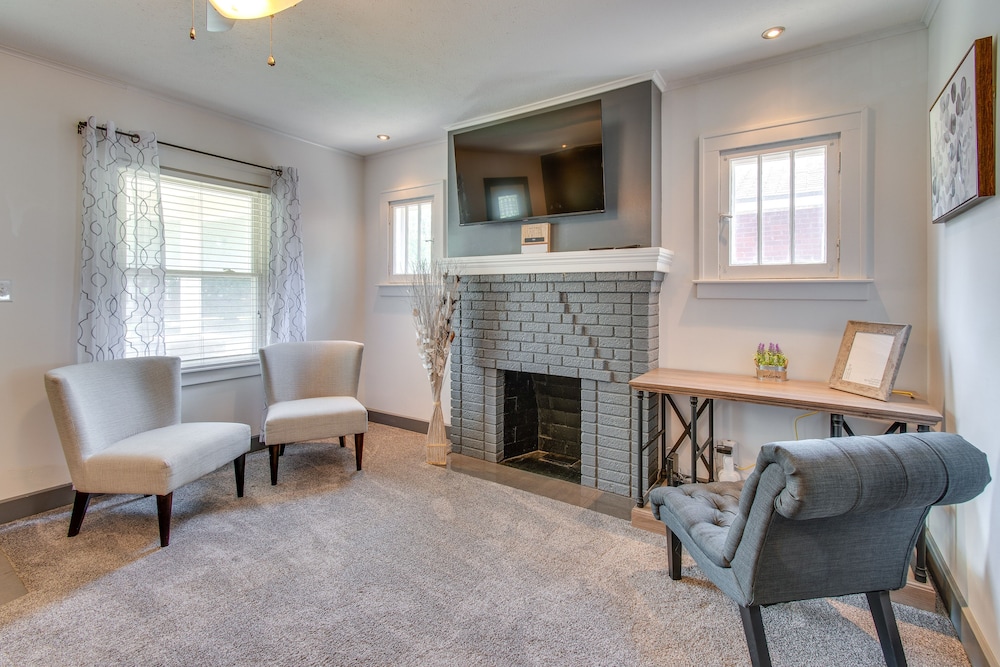 Charming Springfield Home: 2 Mi To Downtown - Illinois