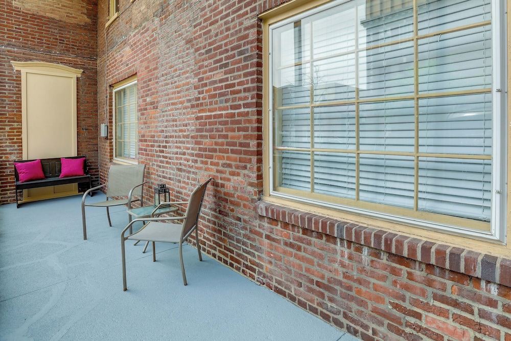 Walk To Restaurants & Shops: Apt In Pennsylvania! - Limerick Township, PA