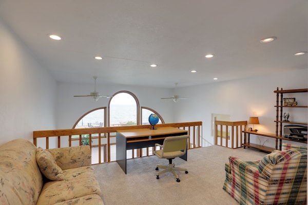 Waterfront Luna Pier Home 14 Mi To Downtown Toledo - Splash Universe, Dundee