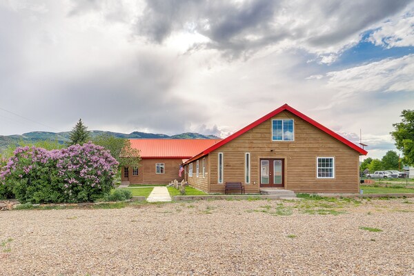 Rural Mountain-view Home Near Hiking + Off-roading - Utah