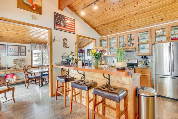 Fire Pit & Games! 10-acre 'Majestic Mountain Home' - Afton, WY