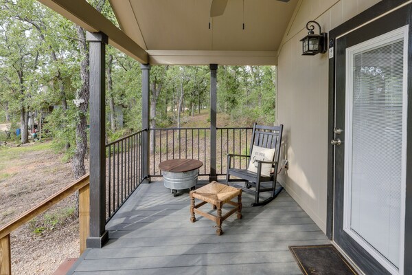Fishing Pond: Minervas Cottage In West Point! - Texas