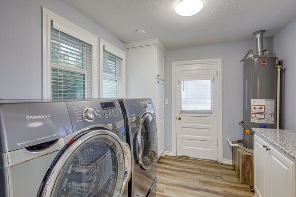 Sunny Hearne Home Near Universities! - Franklin, TX