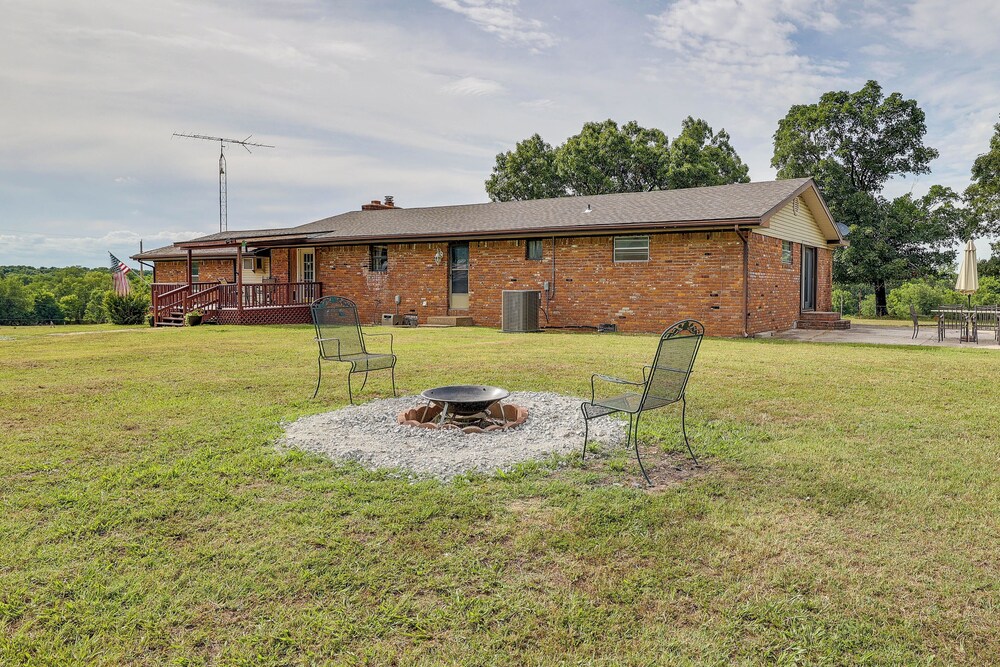 9 Mi To Grove: Home W/ Fire Pit In Southwest City - Missouri