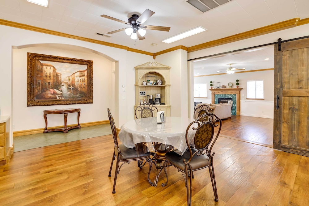 Spacious Hildale House W/ Large Deck! - Utah