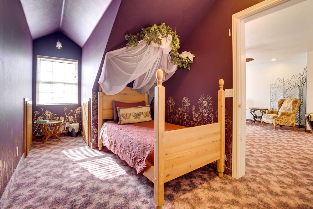 Spacious Hildale House W/ Large Deck! - Utah