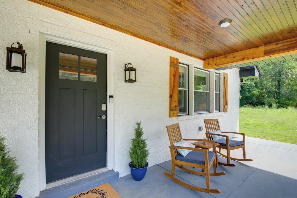 Dog-friendly Jackson Home Near Downtown Hub! - Jackson, TN