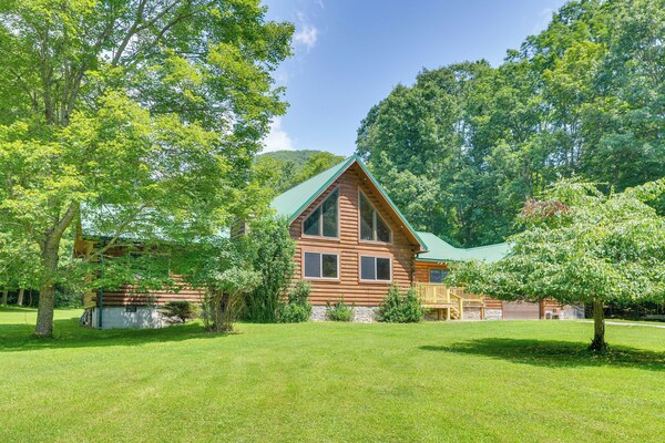 Serene Valley Bend Cabin Rental: 7 Private Acres! - Kumbrabow State Forest, Huttonsville