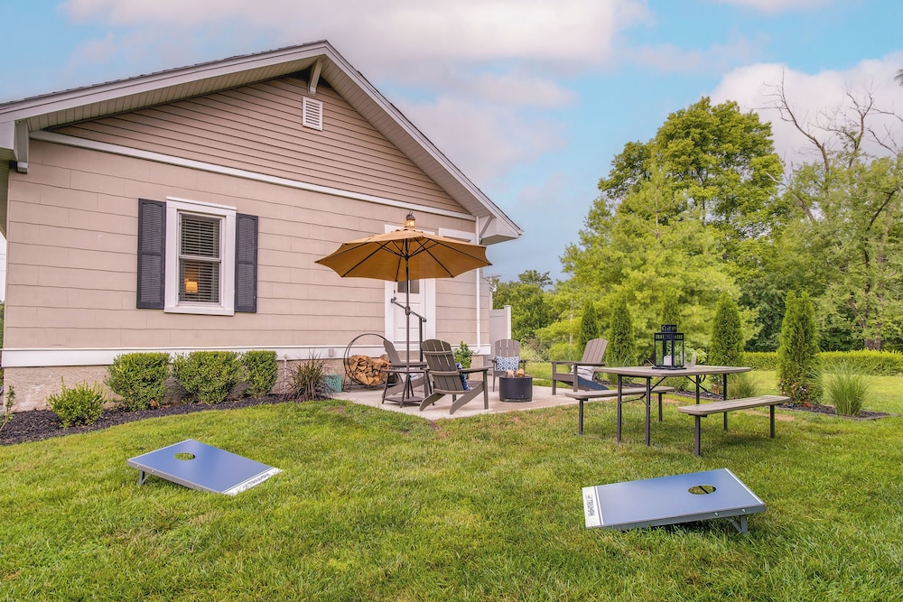 Country Home Near Eiu & Lake Charleston! - Charleston, IL